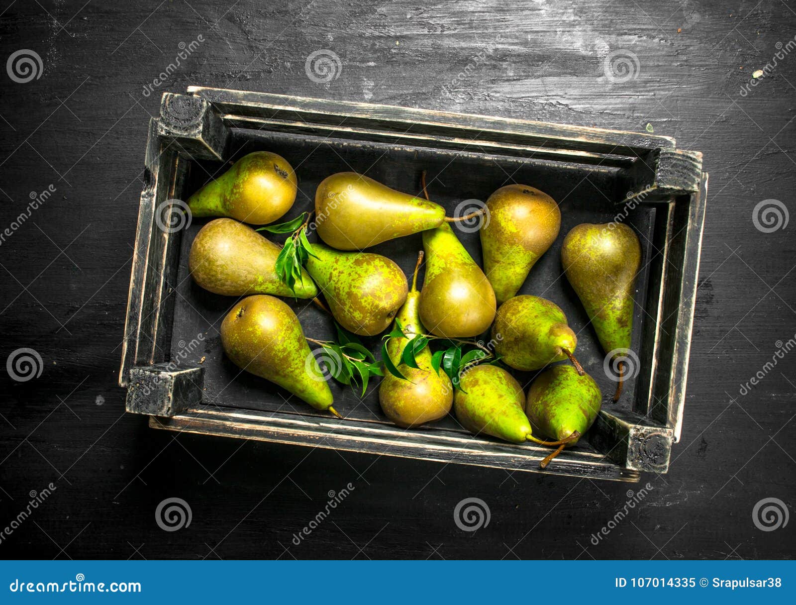 Fresh pears in a box. stock image. Image of dessert - 107014335