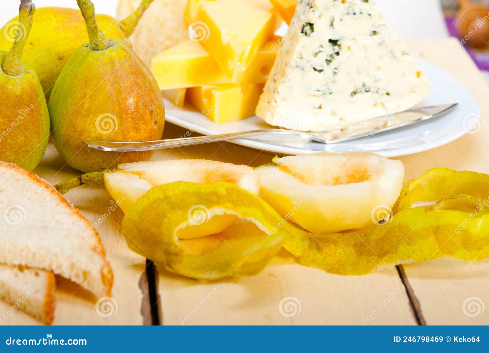 Fresh pears and cheese stock image. Image of blue, plate - 246798469