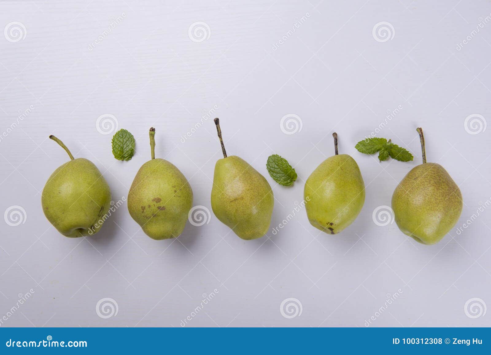 Fresh Pears with Mint Leaves Stock Photo - Image of freshness, life ...