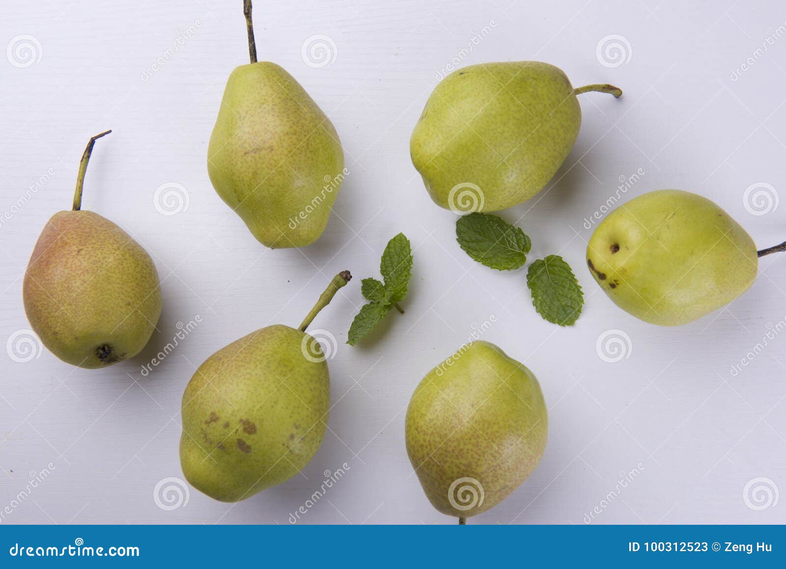 Fresh Pears with Mint Leaves Stock Image - Image of fresh, still: 100312523