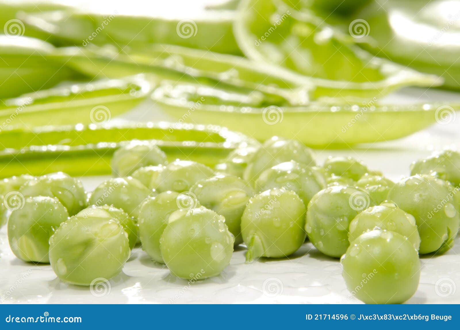 Fresh Peas Which Were Cleaned Stock Photo - Image of vitamin, freshness ...