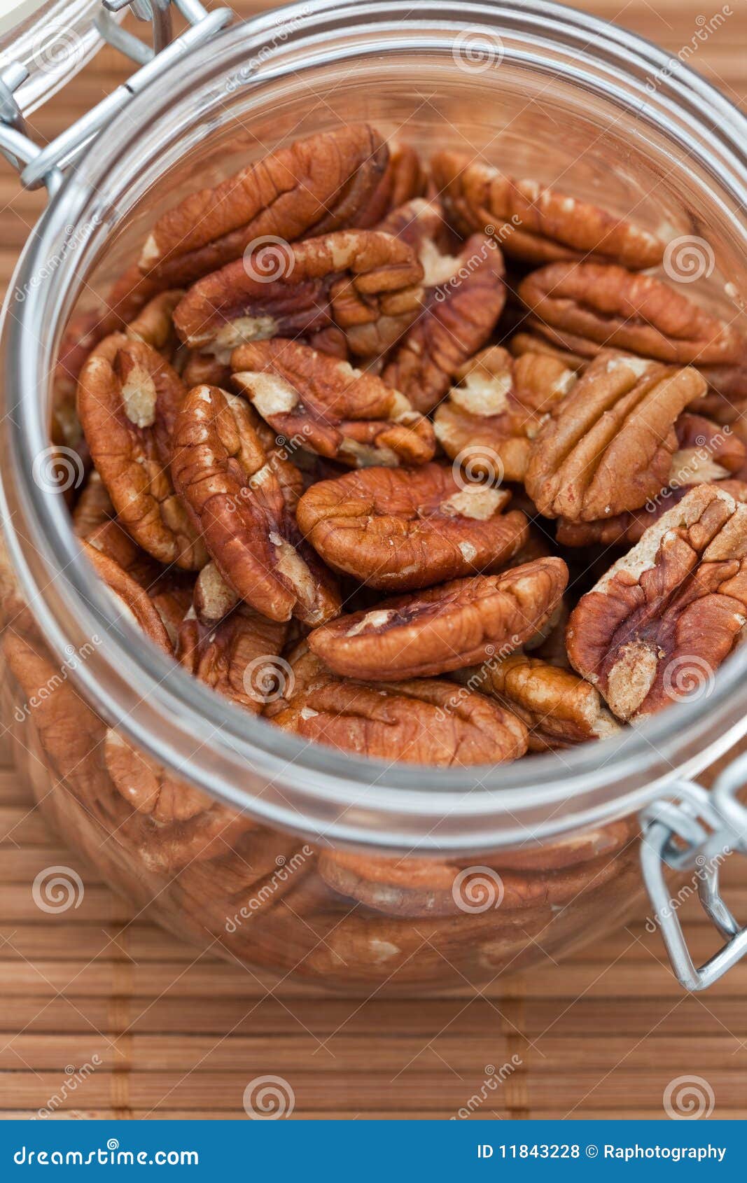 Fresh Pecan nuts stock photo. Image of colour, glass - 11843228