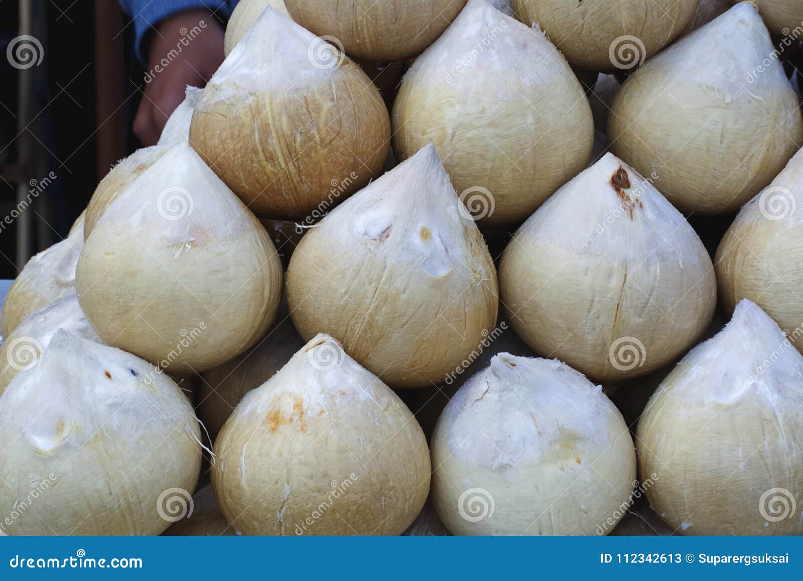 Fresh Peeled Coconuts Ready To Drink Stock Image - Image of young, palm ...