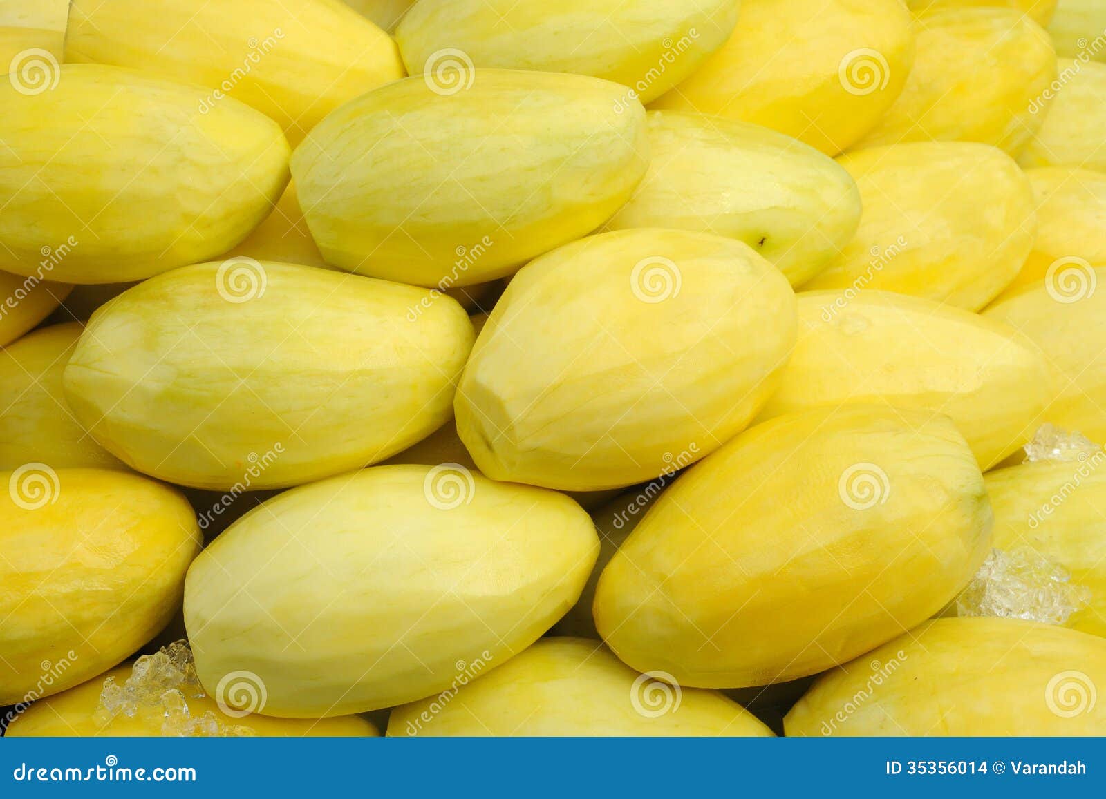 Fresh peeled mangos stock photo. Image of arrangement - 35356014