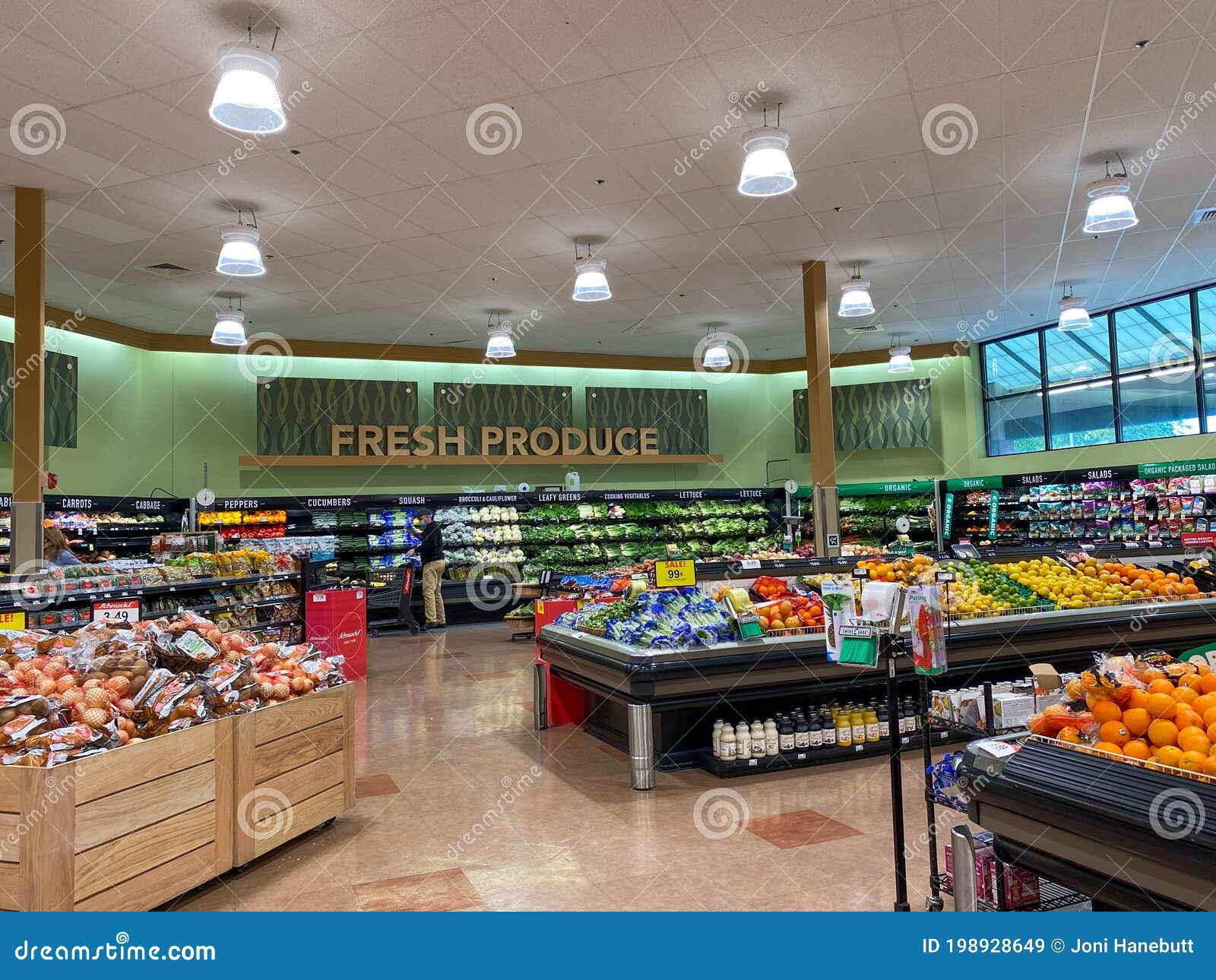 The Fresh Produce Aisle Of A Schnucks Grocery Store With Colorful Fresh ... The Fresh Produce Aisle Of A Schnucks Grocery Store With Colorful Fresh ...