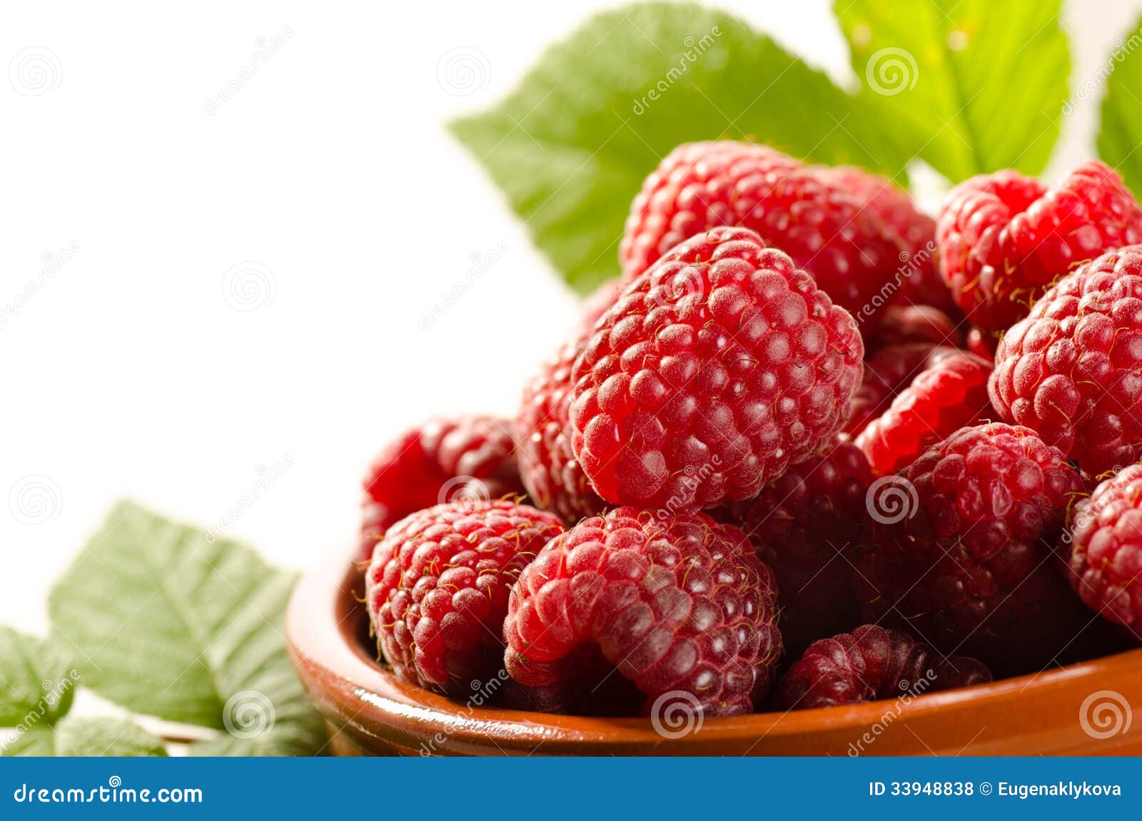Fresh Raspberry in the Bowl with Leaves Stock Photo - Image of healthy ...