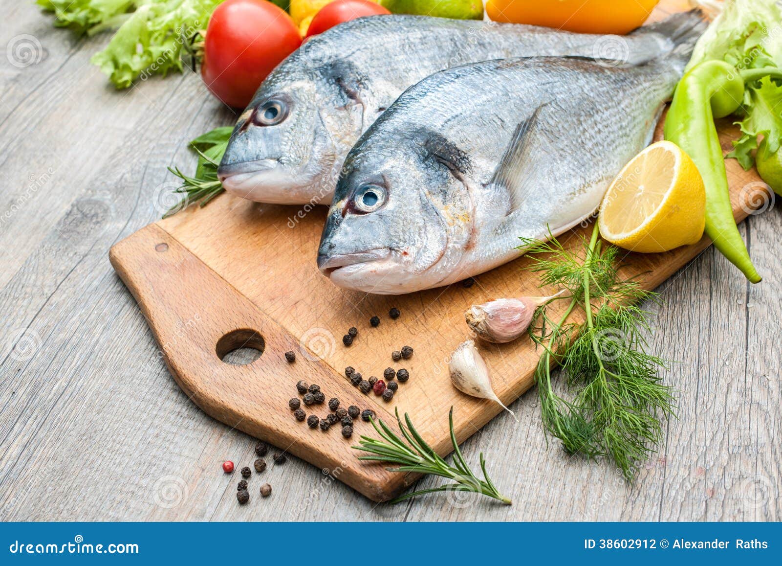 Fresh Raw Fish Gilthead Bream Stock Photo - Image of delicious, cooking ...