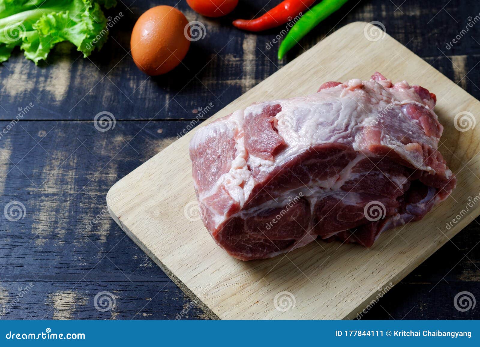 Fresh Raw Pork on Cutting Board Stock Image - Image of slice, plate ...