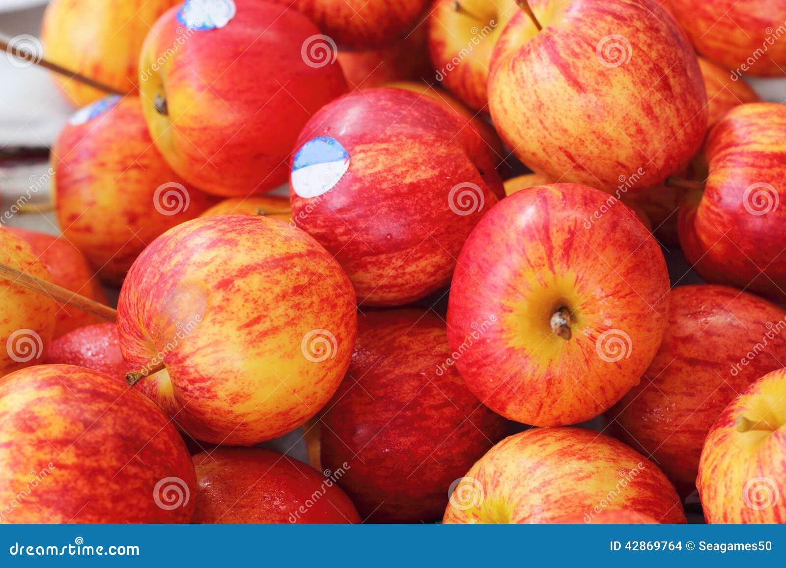 Fresh Red Apple in the Market Stock Photo - Image of juicy, nature ...