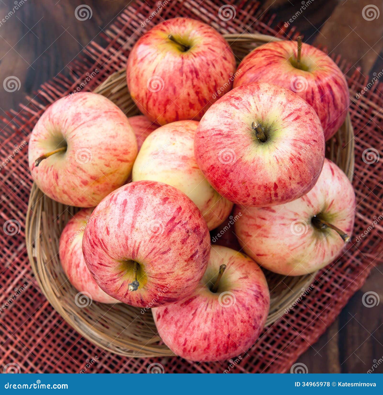 Fresh Red Apples in a Basket Stock Photo - Image of natural, dessert ...