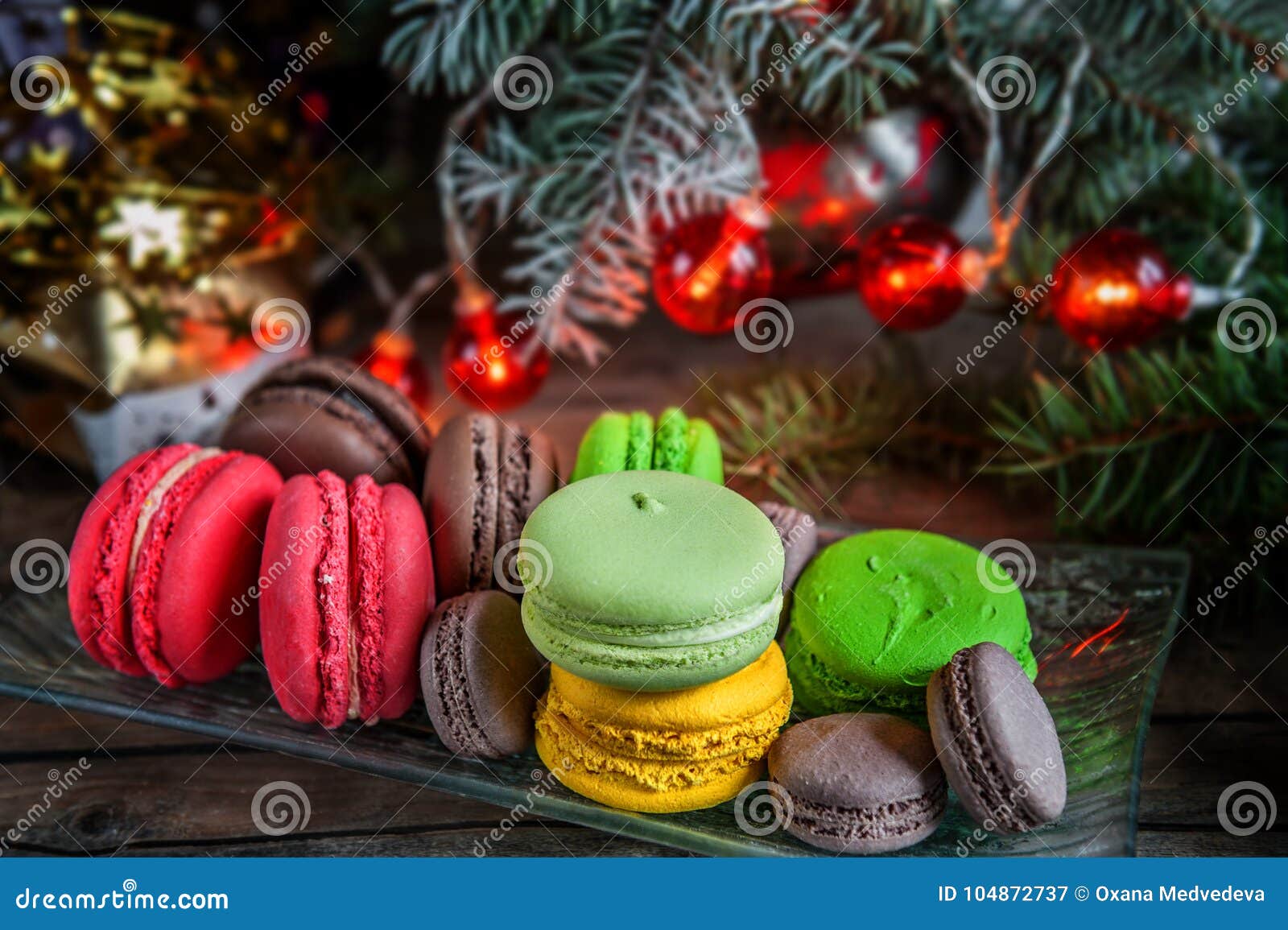 Fresh Red Macaroons at the Christmas Table with the Garland on the ...