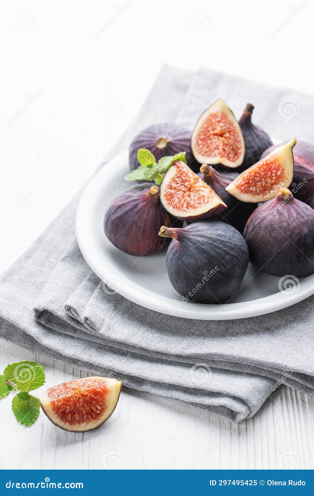 Fresh ripe figs stock image. Image of vegetarian, freshness - 297495425