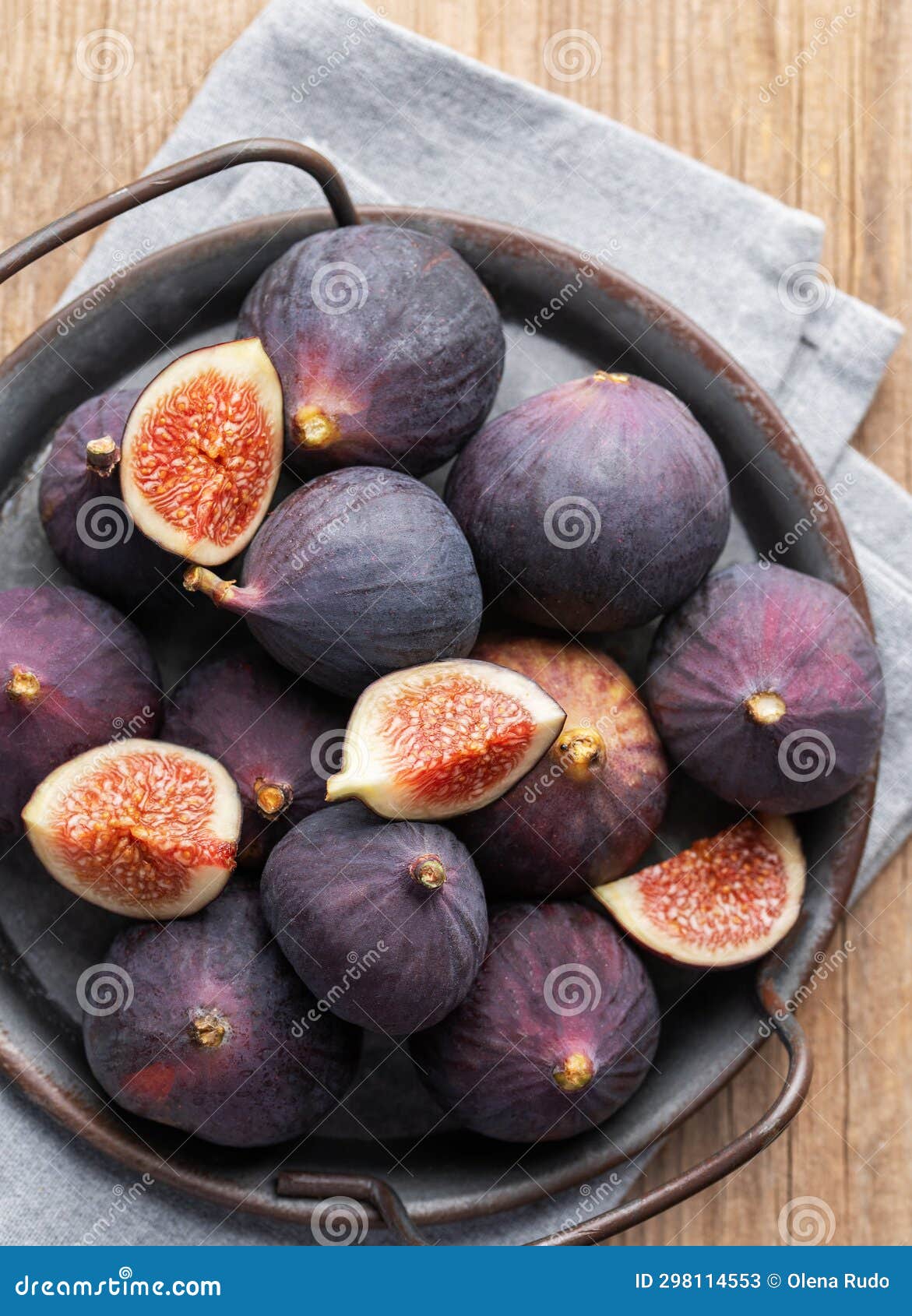 Fresh ripe figs stock image. Image of seed, freshness - 298114553