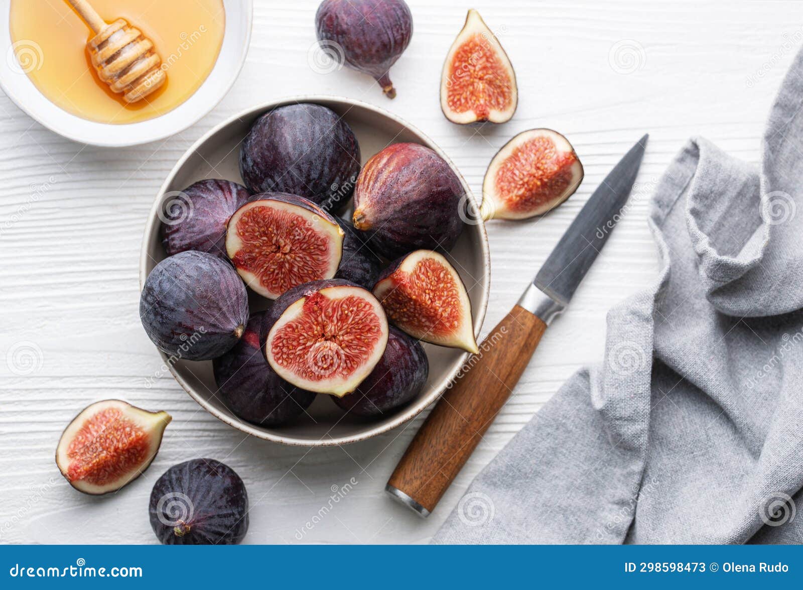 Fresh ripe figs stock image. Image of nature, fruit - 298598473