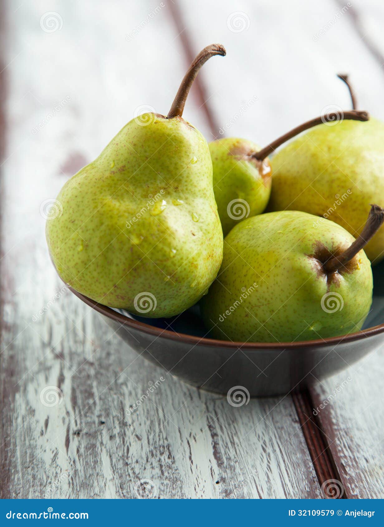 Fresh ripe pears stock image. Image of vegetarian, season - 32109579