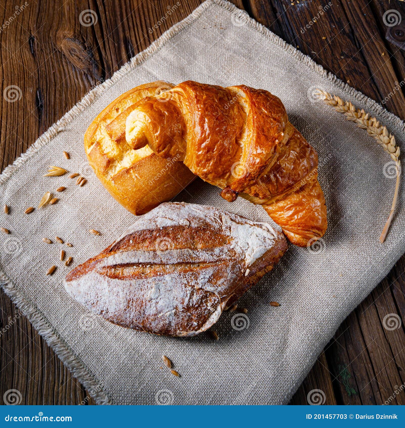 Fresh Rolls in a Cornucopia Stock Image - Image of element, polen ...