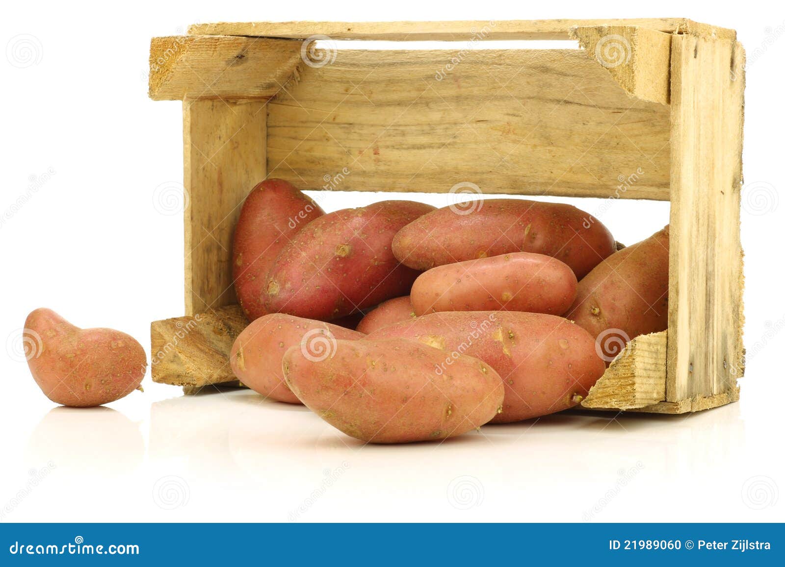 Fresh Roseval Potatoes Ina Wooden Box Stock Photo - Image of delicious ...