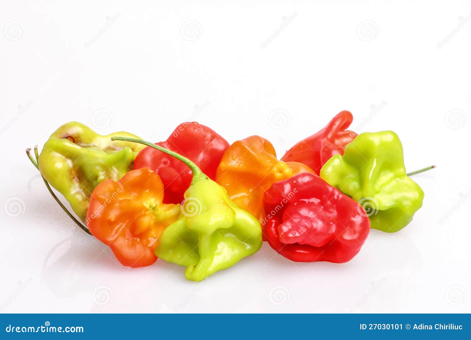 Fresh small chili peppers stock image. Image of vegetable - 27030101