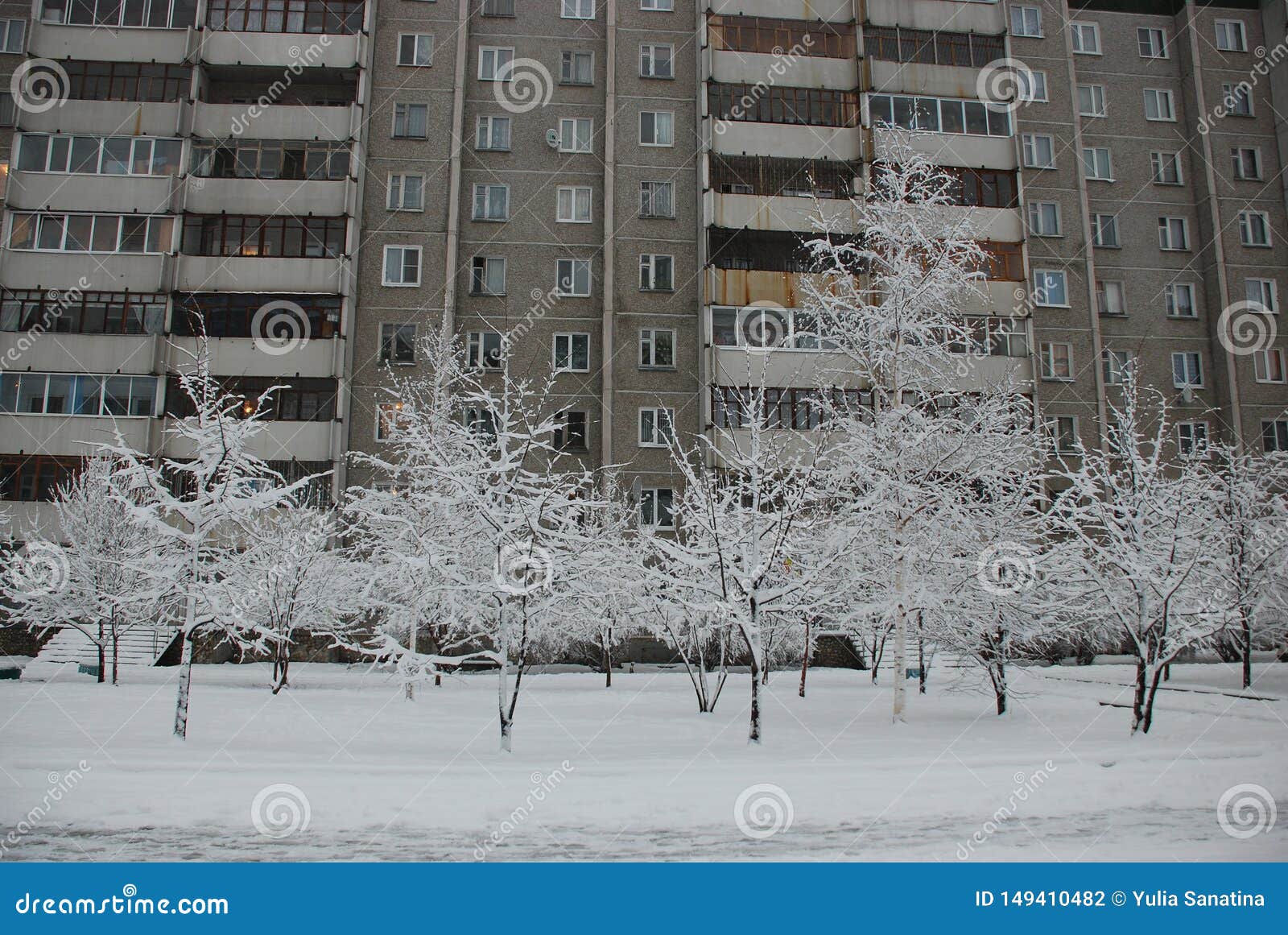 Fresh snow in the city stock photo. Image of outdoors - 149410482