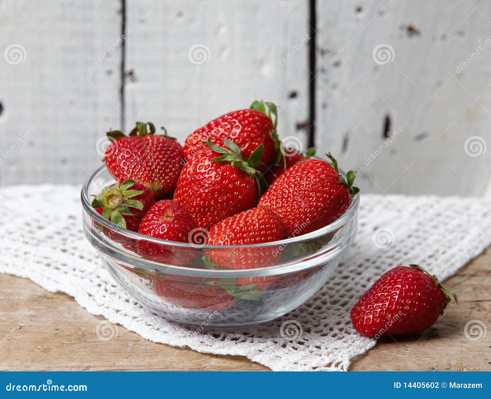 Fresh strawberries stock photo. Image of agriculture - 14405602