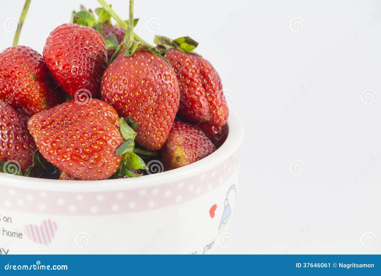 Fresh Strawberries in a Cup Stock Image - Image of white, strawberry ...