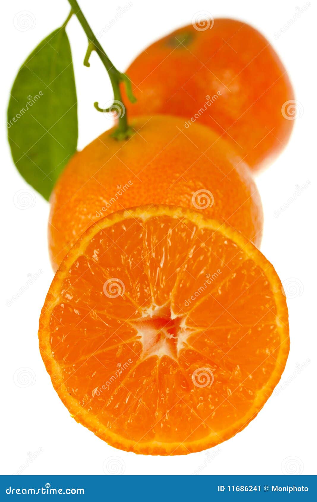 Fresh Tangerine with Leaves,close Up Stock Image - Image of orange ...