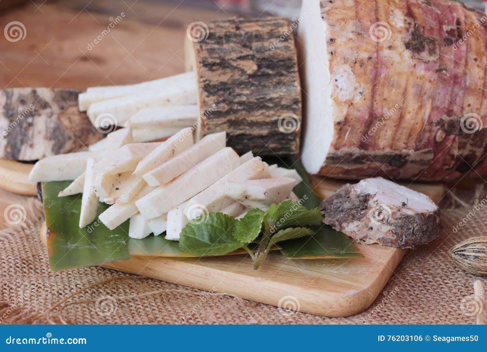 Fresh Taro and Taro Sliced for Cooking. Stock Photo - Image of brown ...