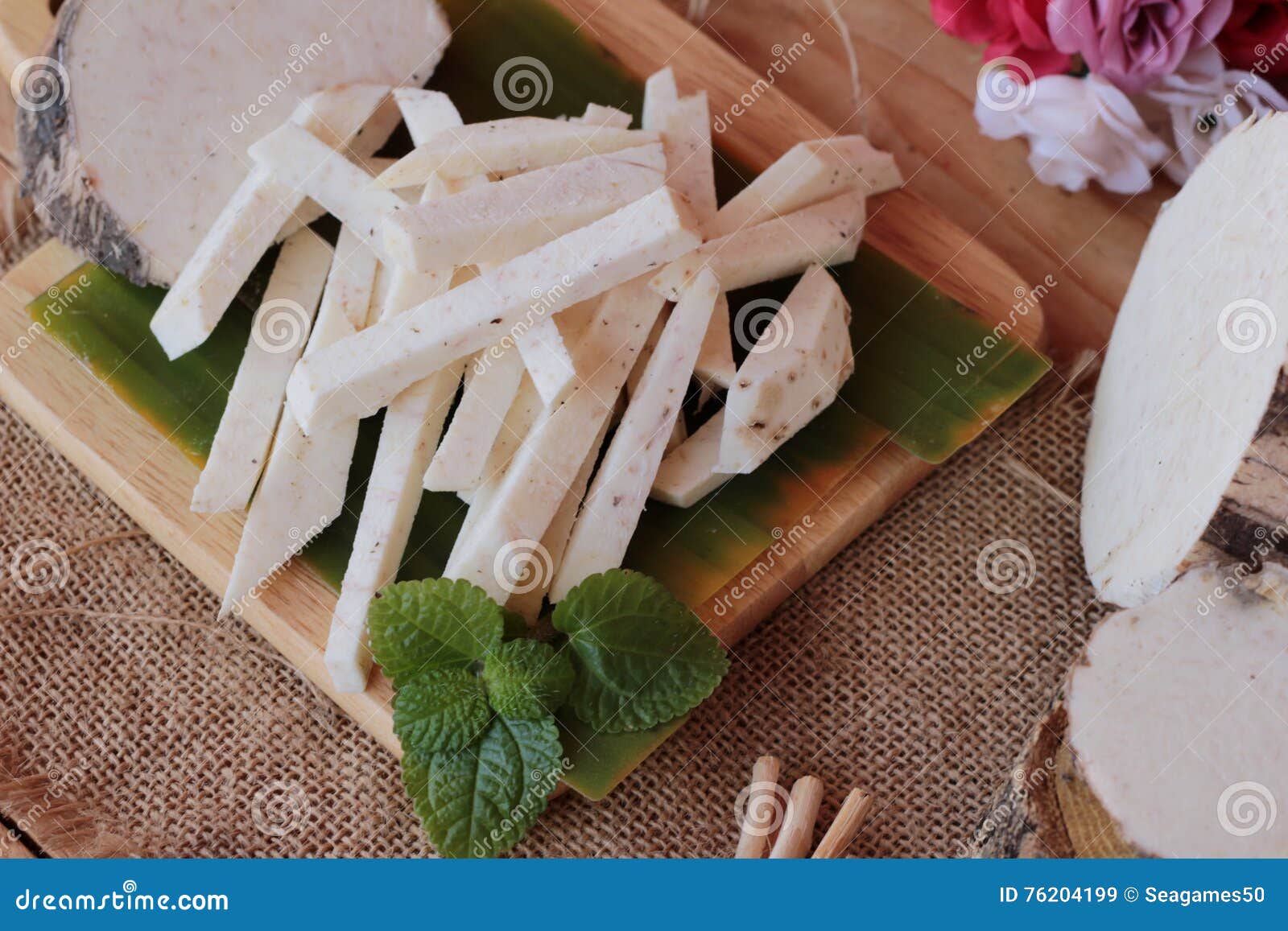 Fresh Taro and Taro Sliced for Cooking. Stock Image - Image of tropical ...