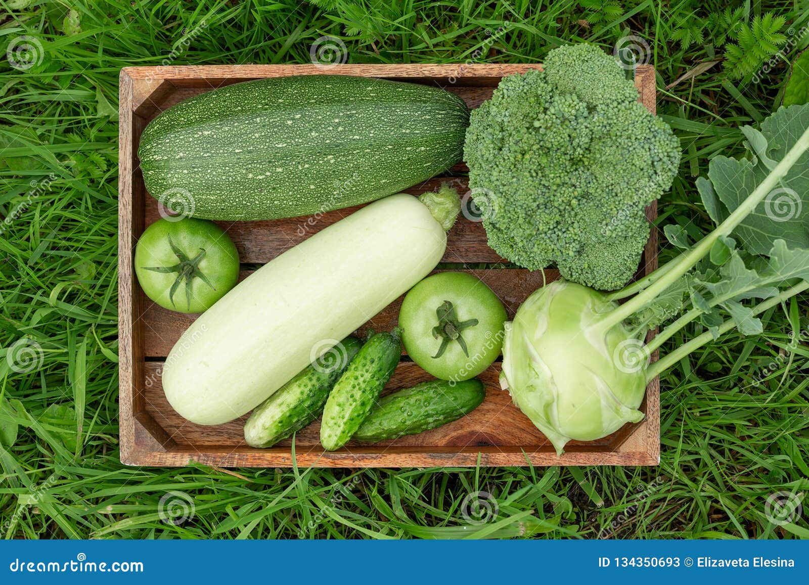 Fresh Vegetables Basket Green Grass Stock Photos - Download 1,818 ...
