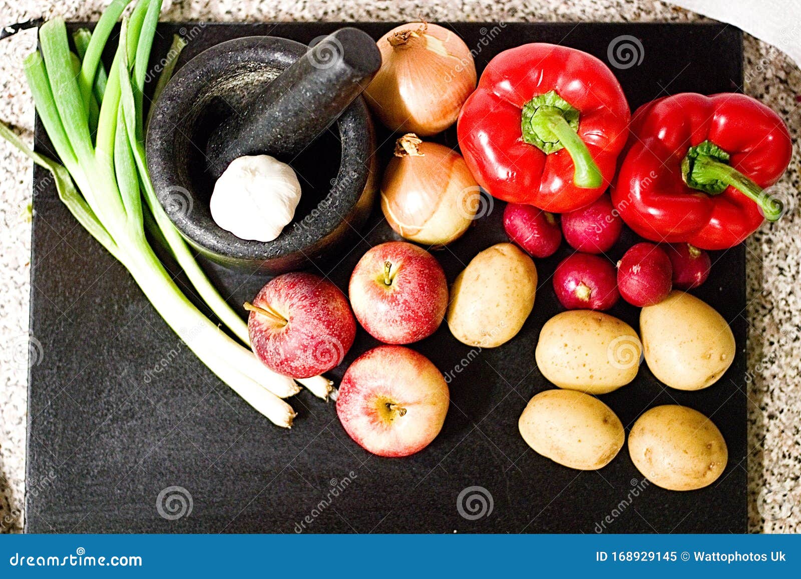Fresh Vegetables on Chopping Board Stock Image - Image of chopping ...