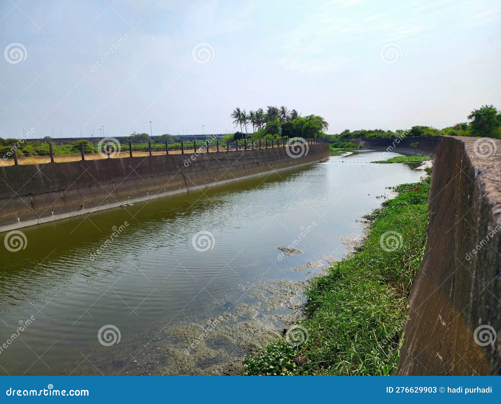 Fresh Water River, Low Tide River Big River To Lake Stock Image - Image ...
