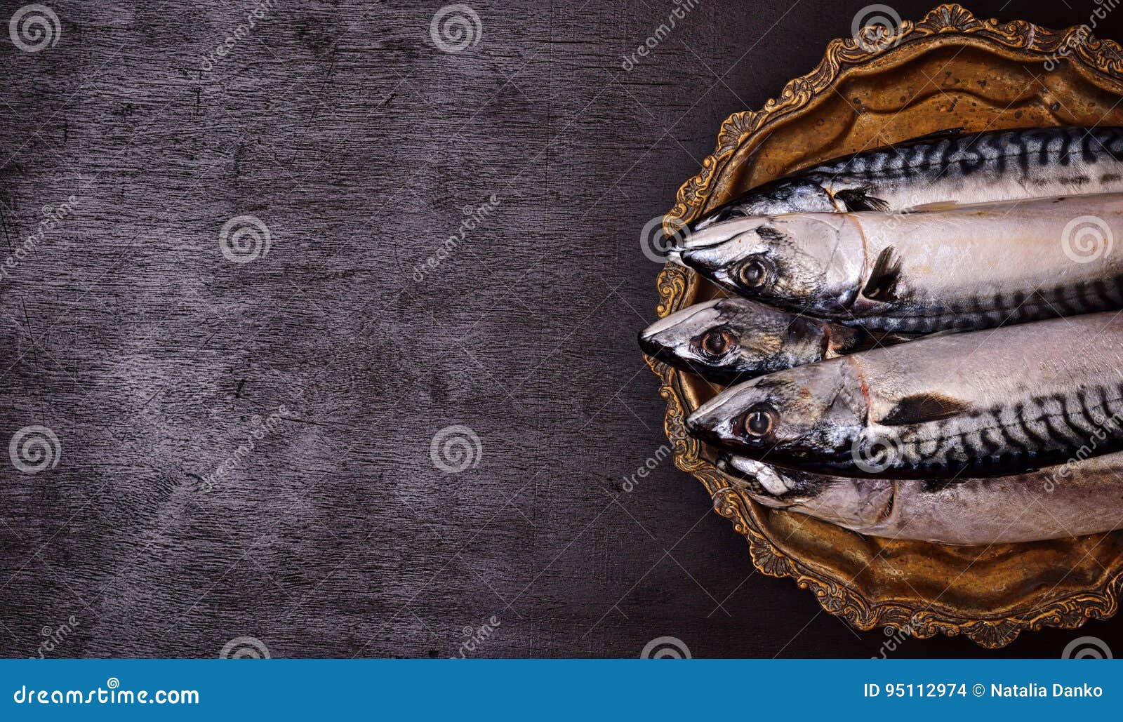 Fresh Whole Mackerel Copper Plate Stock Photos - Free & Royalty-Free ...