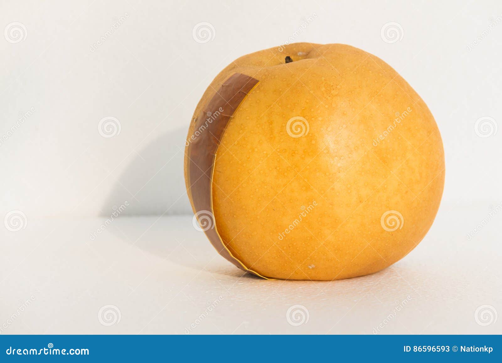 Fresh Yellow Chinese Pear in Foam Cover Stock Image - Image of food ...