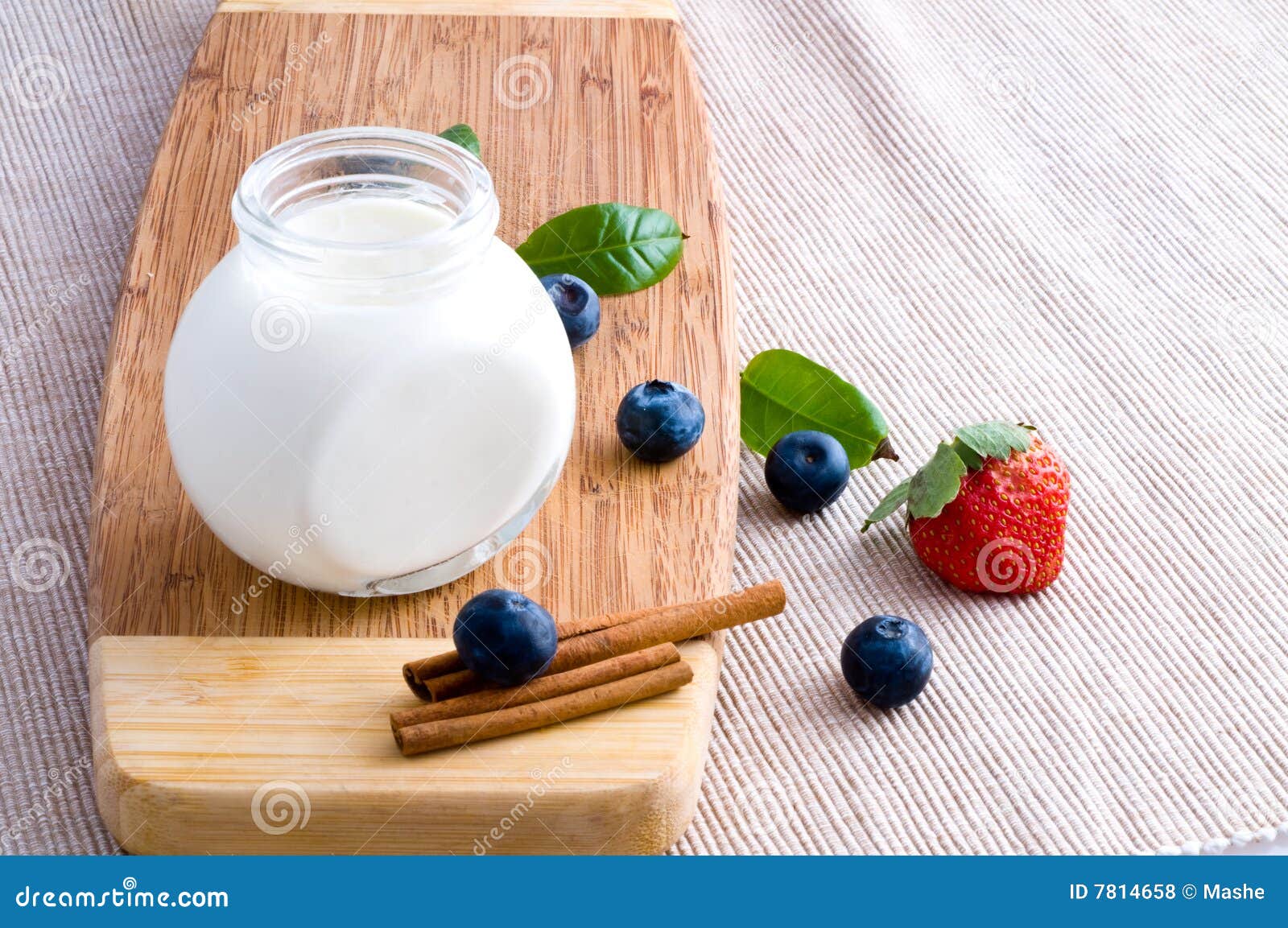 Fresh yoghurt stock photo. Image of leaves, prepare, berry - 7814658