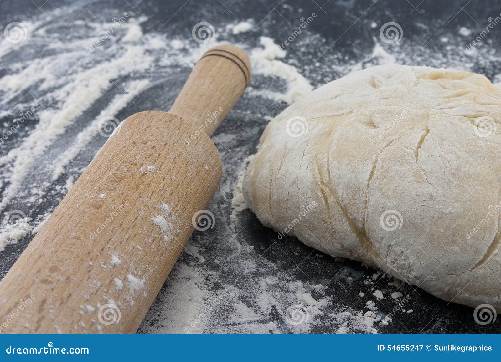 Freshly Prepared Dough on a Wooden Board. Rolling Pin and Flour Stock ...