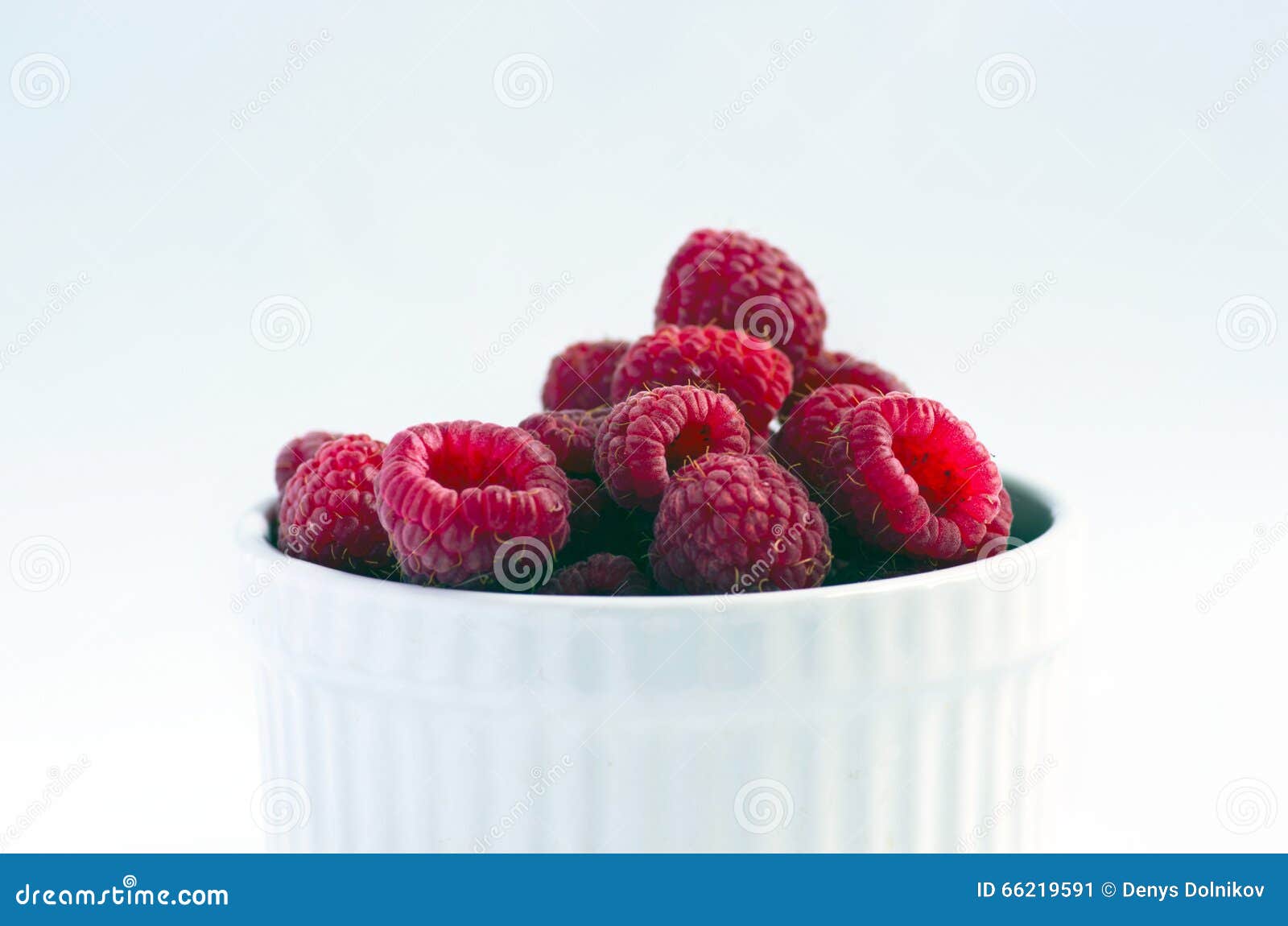 Freshly raspberries stock image. Image of horizontal - 66219591