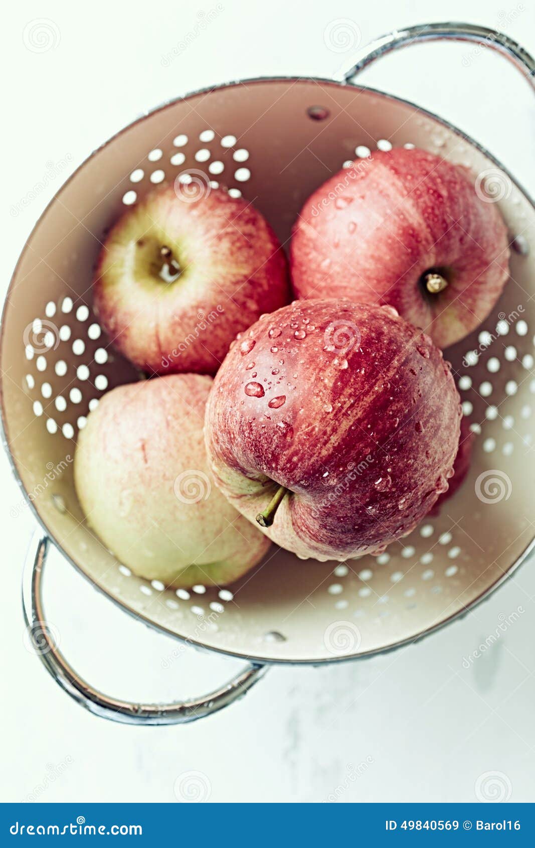 Freshly Washed Apples in a Colander Stock Image - Image of summer, ripe ...