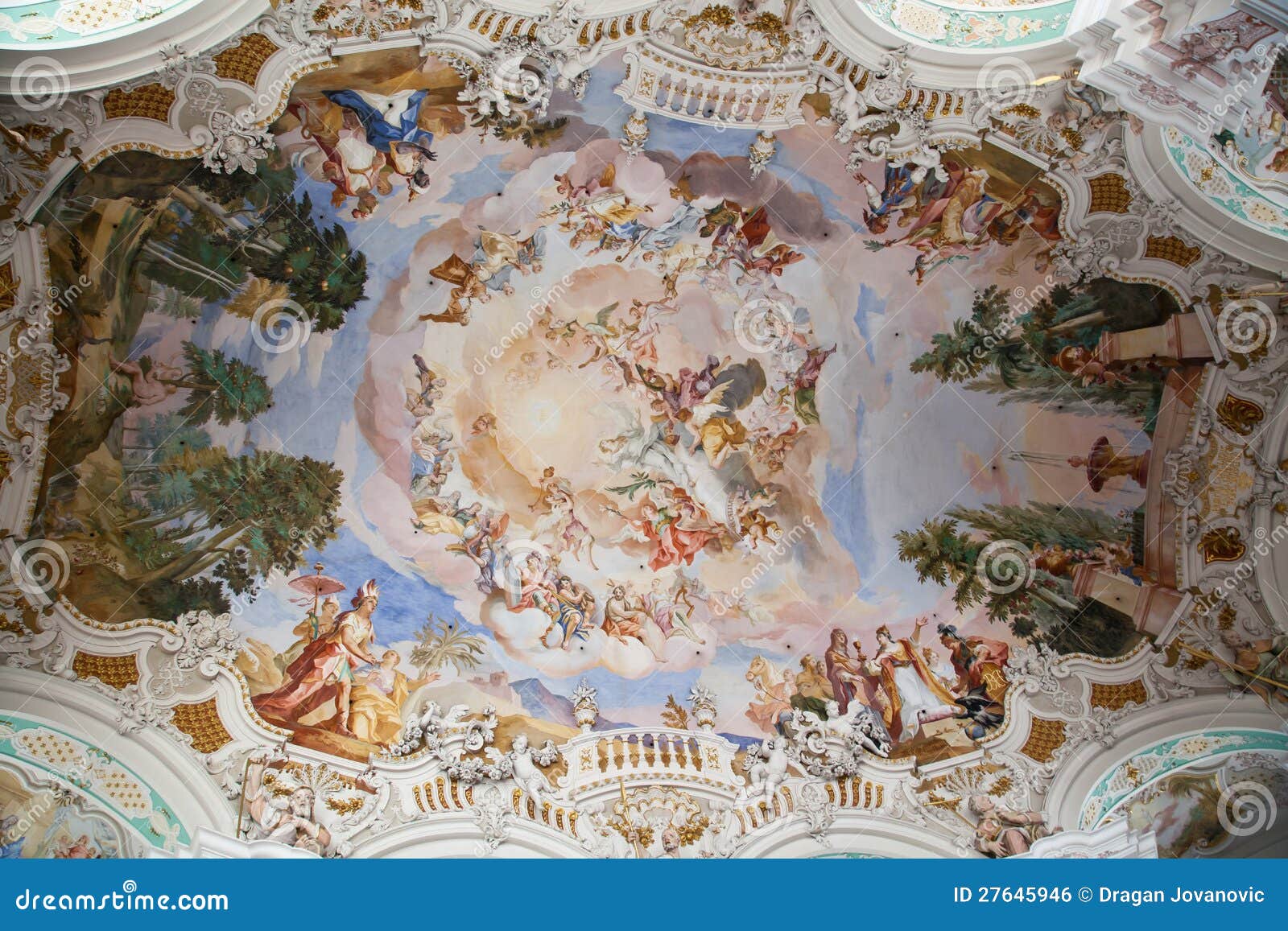 Freskos an Der Barocken Kirche Stockfoto - Bild von deutschland, bunt ...