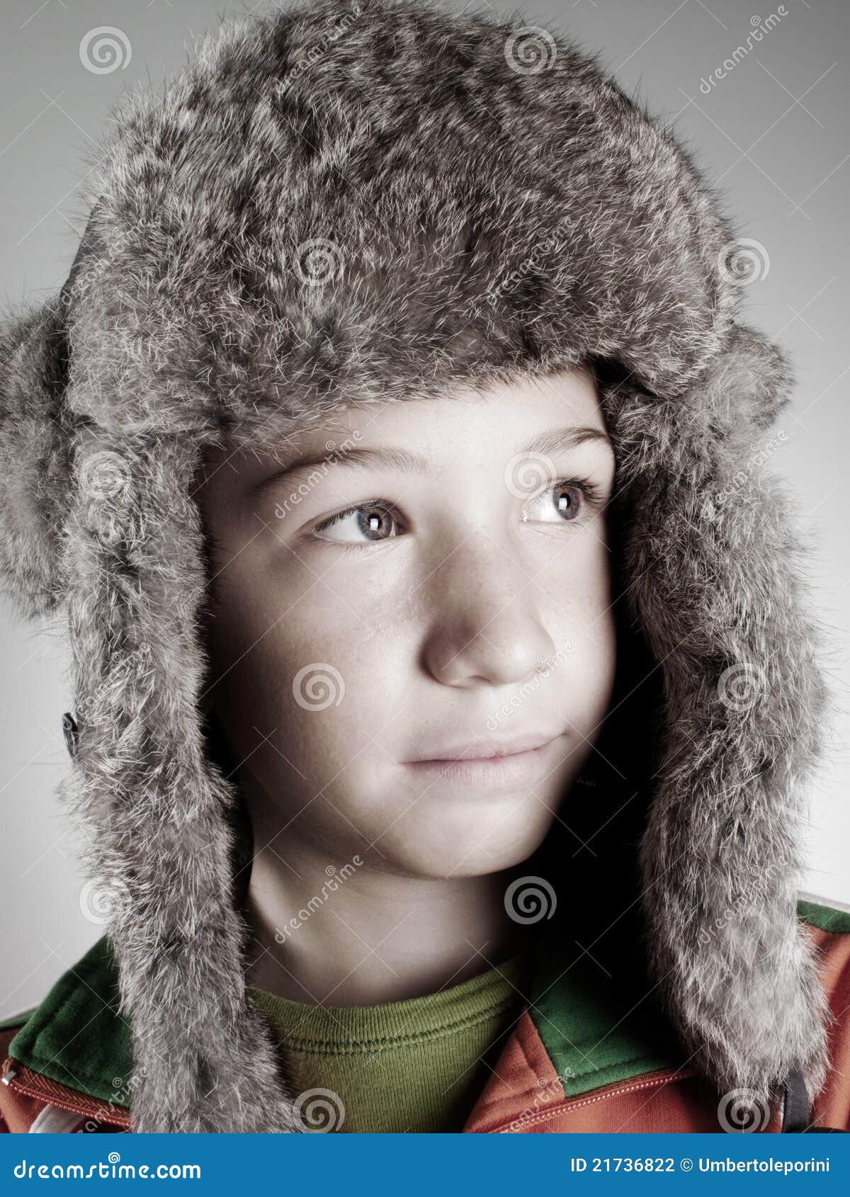 Fridfull barnhattkanin arkivfoto. Bild av barn, sugrör - 21736822