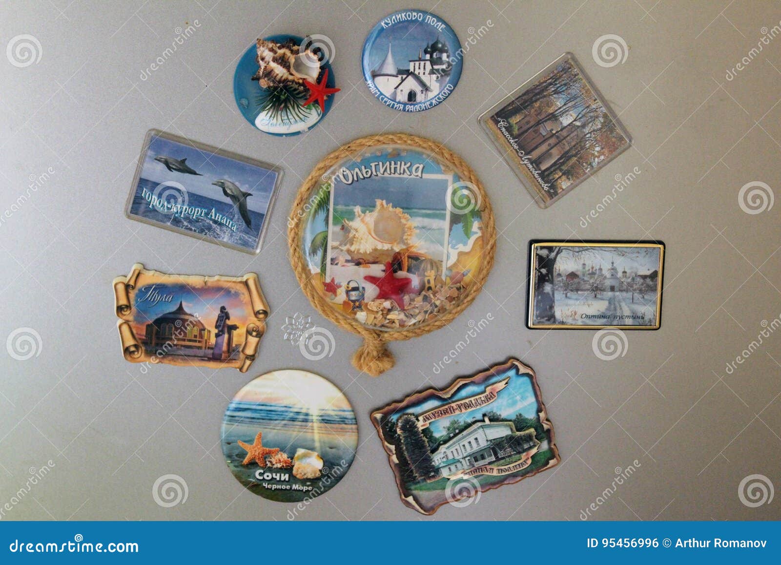 Fridge magnets. editorial photo. Image of decor, magnets - 95456996