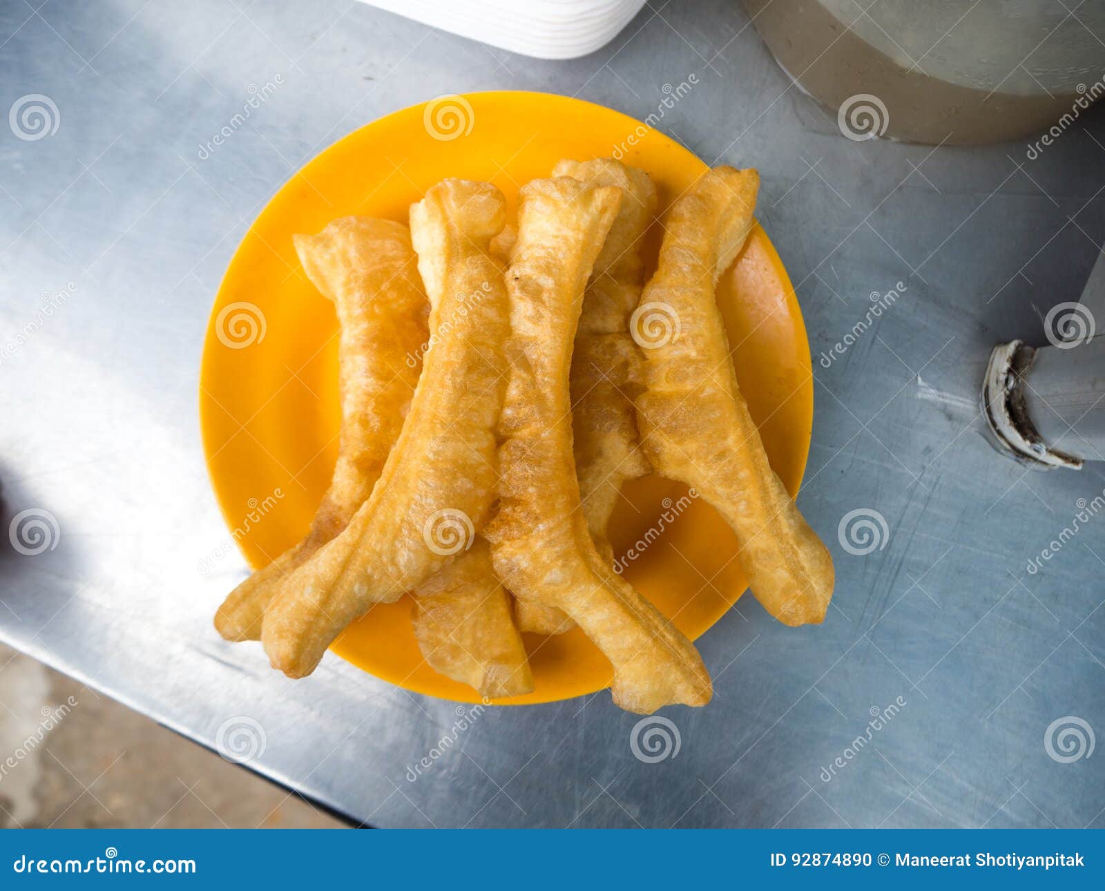 Fried Bread Stick Pa Tong Go Stock Photo - Image of asian, chinese ...