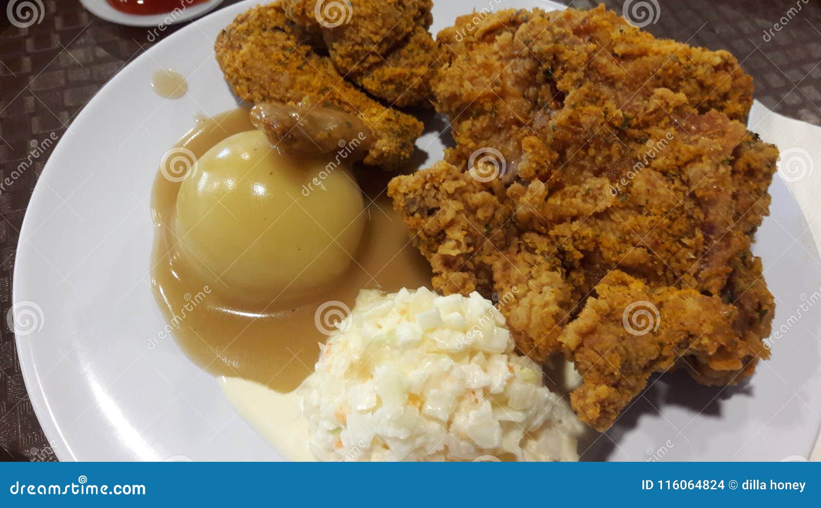 Fried Chicken delicioso foto de archivo. Imagen de dieta - 116064824