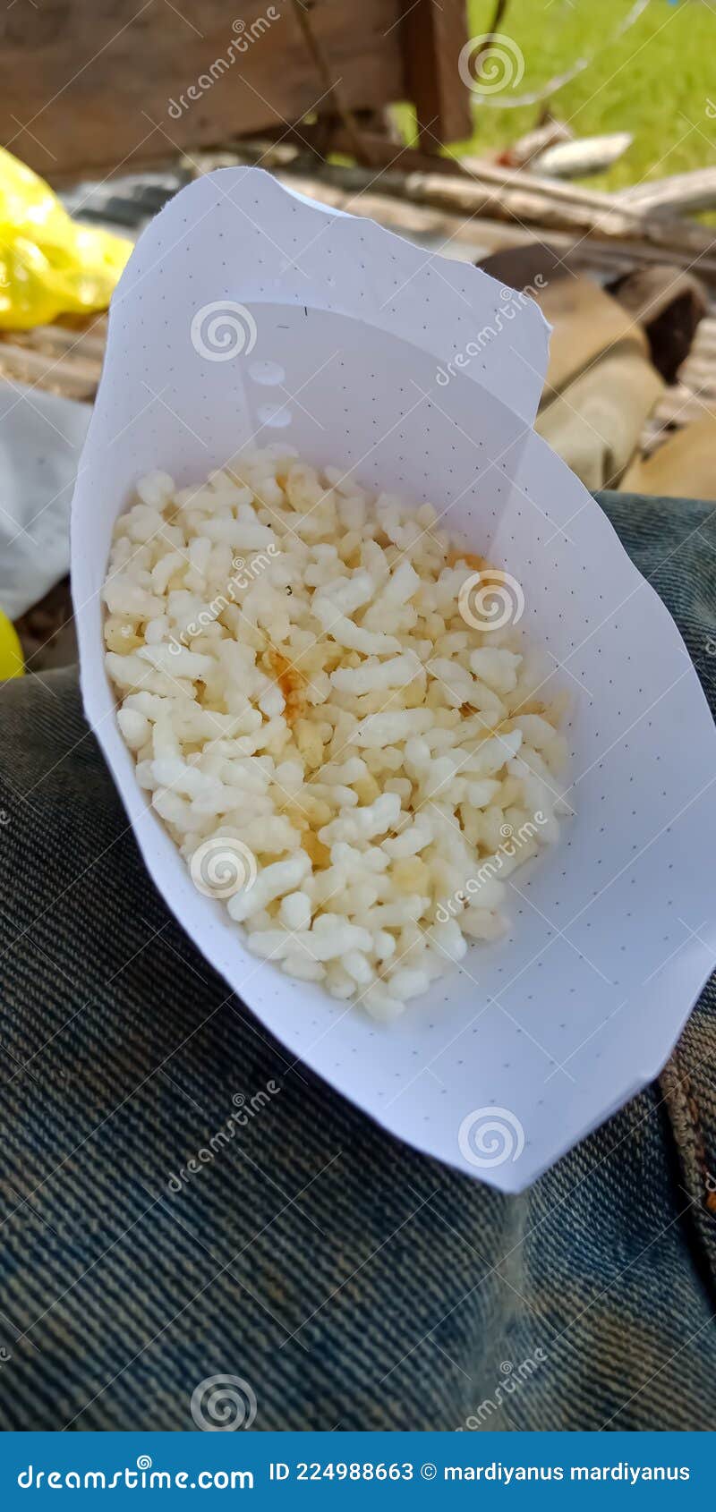 Fried dry rice for snacks stock image. Image of friedrice - 224988663