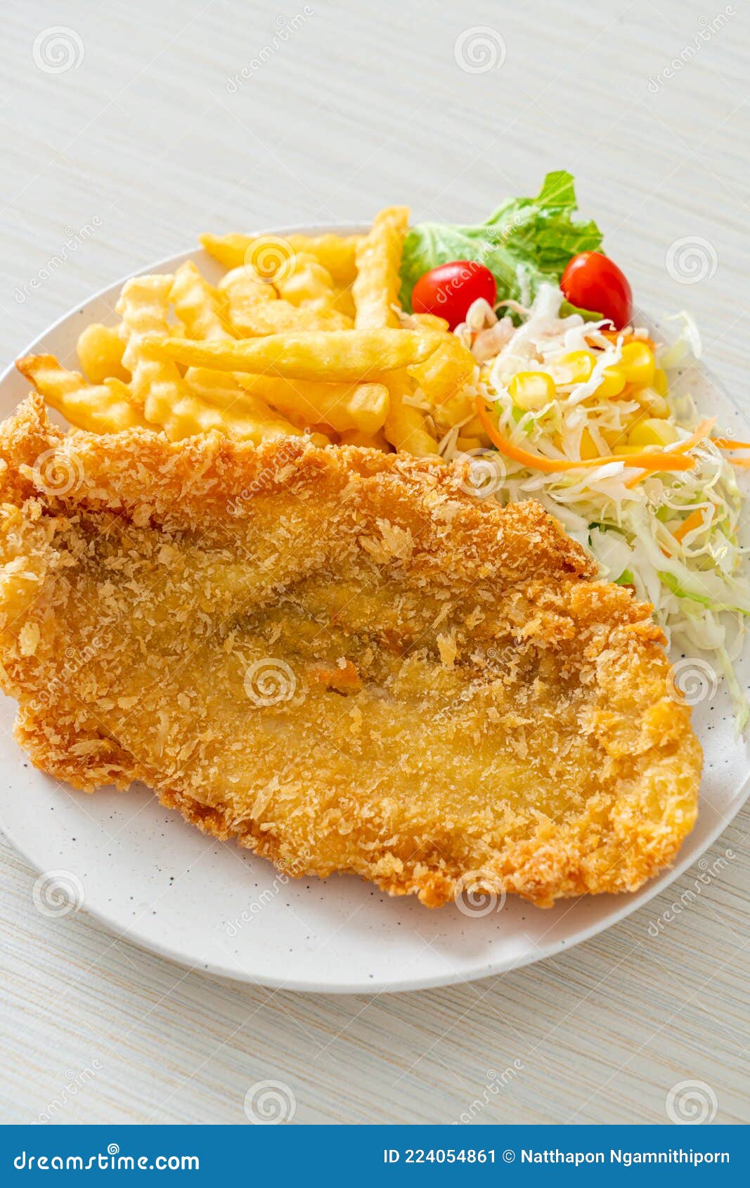 Fried Fish and Potatoes Chips Stock Image - Image of chips, potato ...