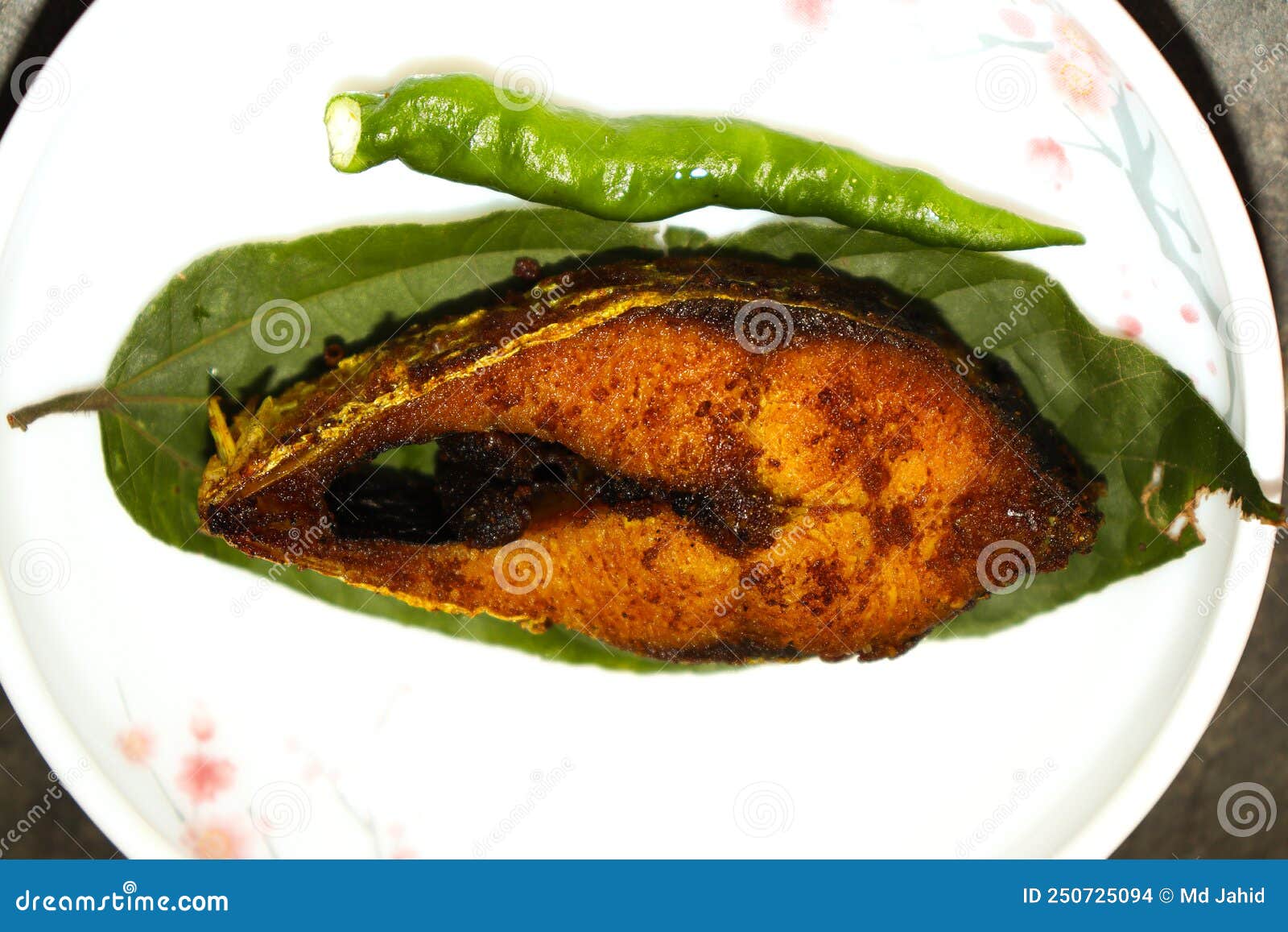 Fried Hilsa Fish on Kitchen Stock Photo - Image of dinner, fried: 250725094
