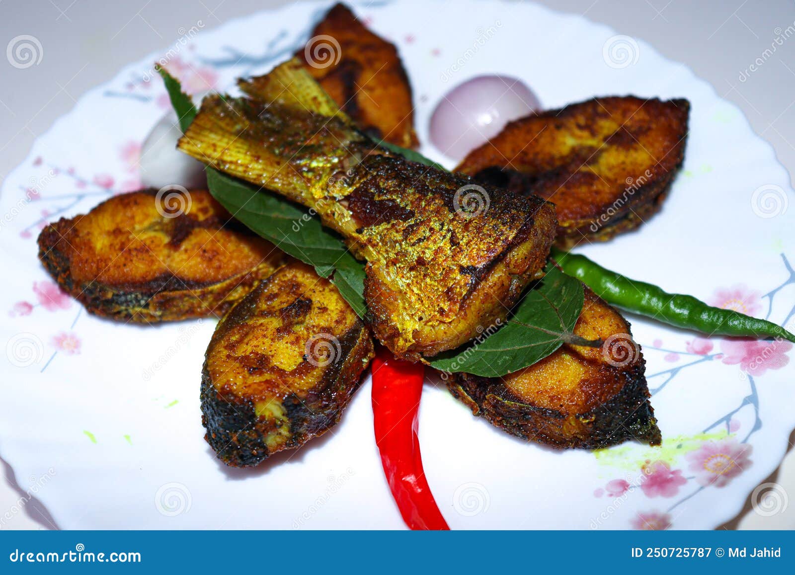 Fried Hilsa Fish on Kitchen Stock Image - Image of green, festival ...