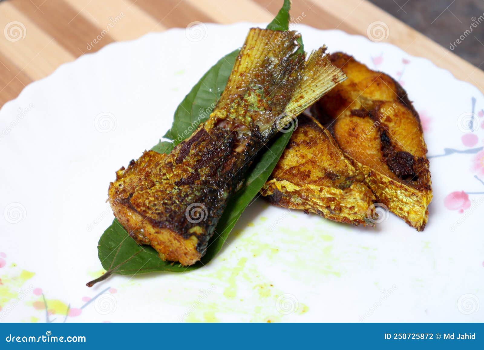 Fried Hilsa Fish on Kitchen Stock Photo - Image of diet, fried: 250725872