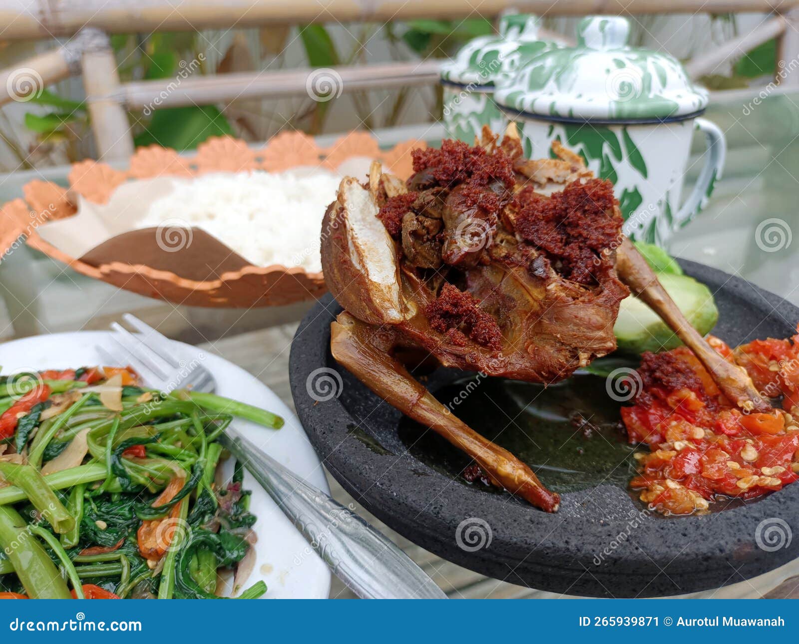 Fried Pigeon from Indonesia Stock Image - Image of cuisine, meal: 265939871
