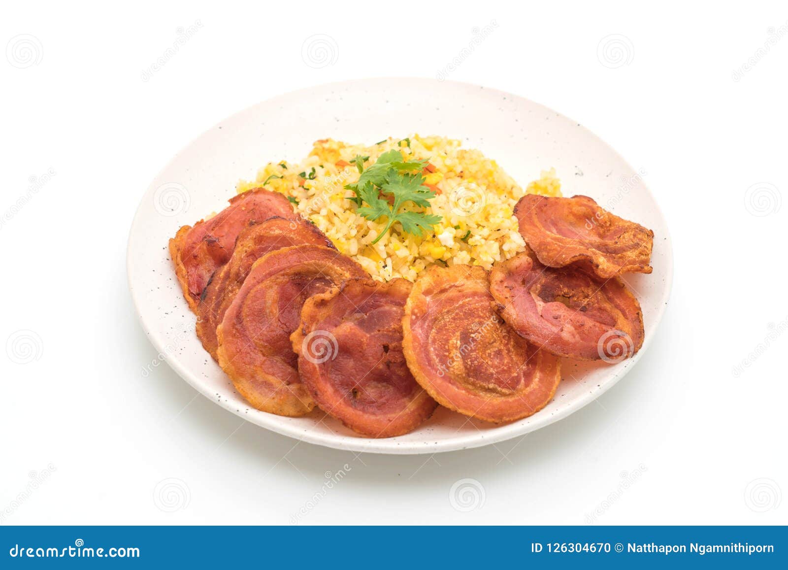 Fried Rice con tocino foto de archivo. Imagen de plato - 126304670