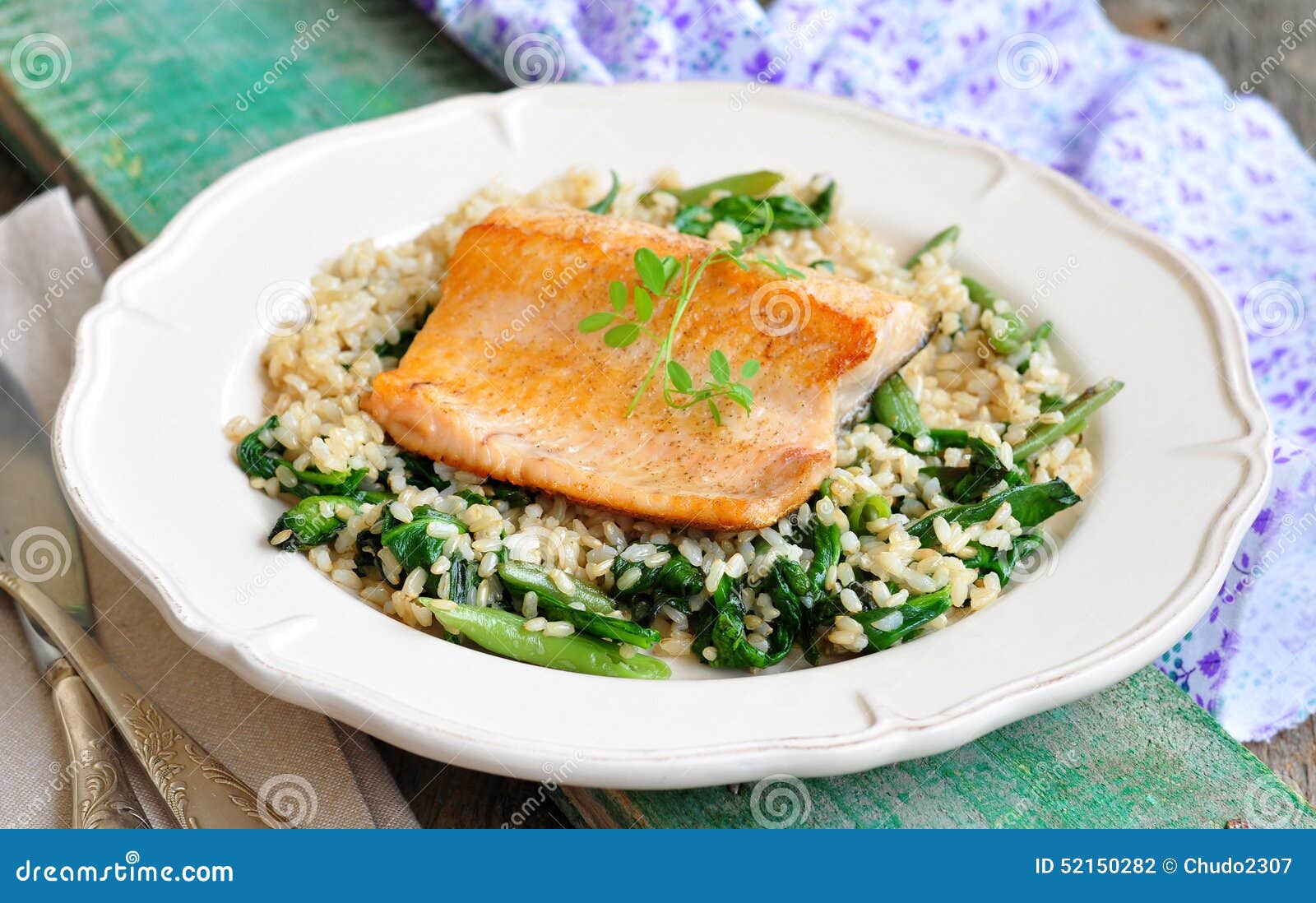 Fried Salmon with Brown Rice, Spinach and Leguminous Kidney Bean Stock ...